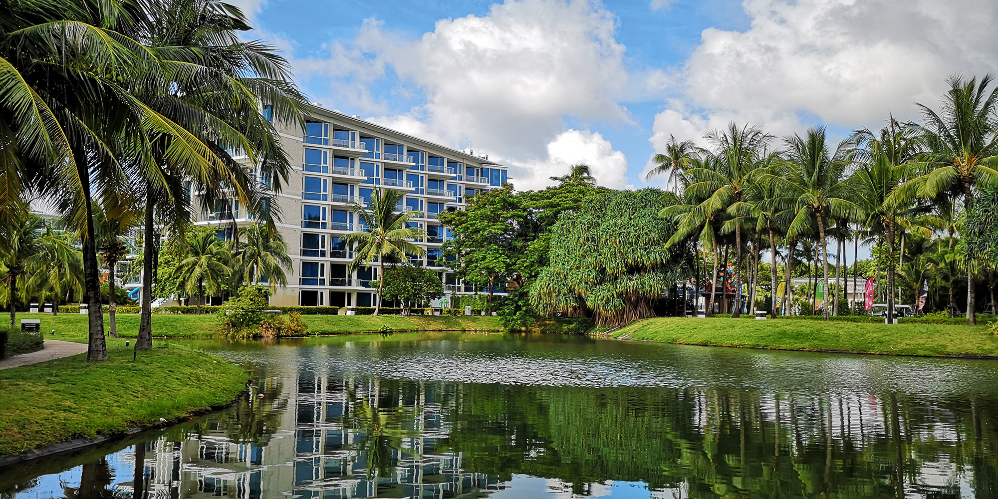 Splash Beach Resort, Phuket, Thailand