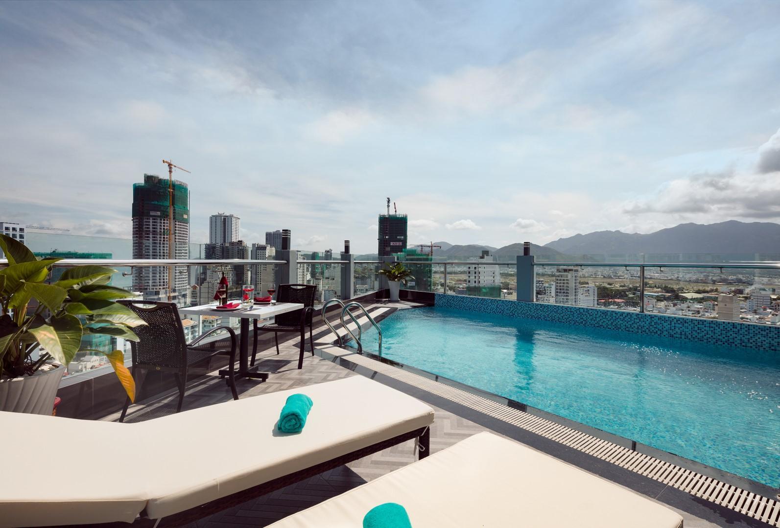 Diamond Nhatrang Hotel — Lakpura®