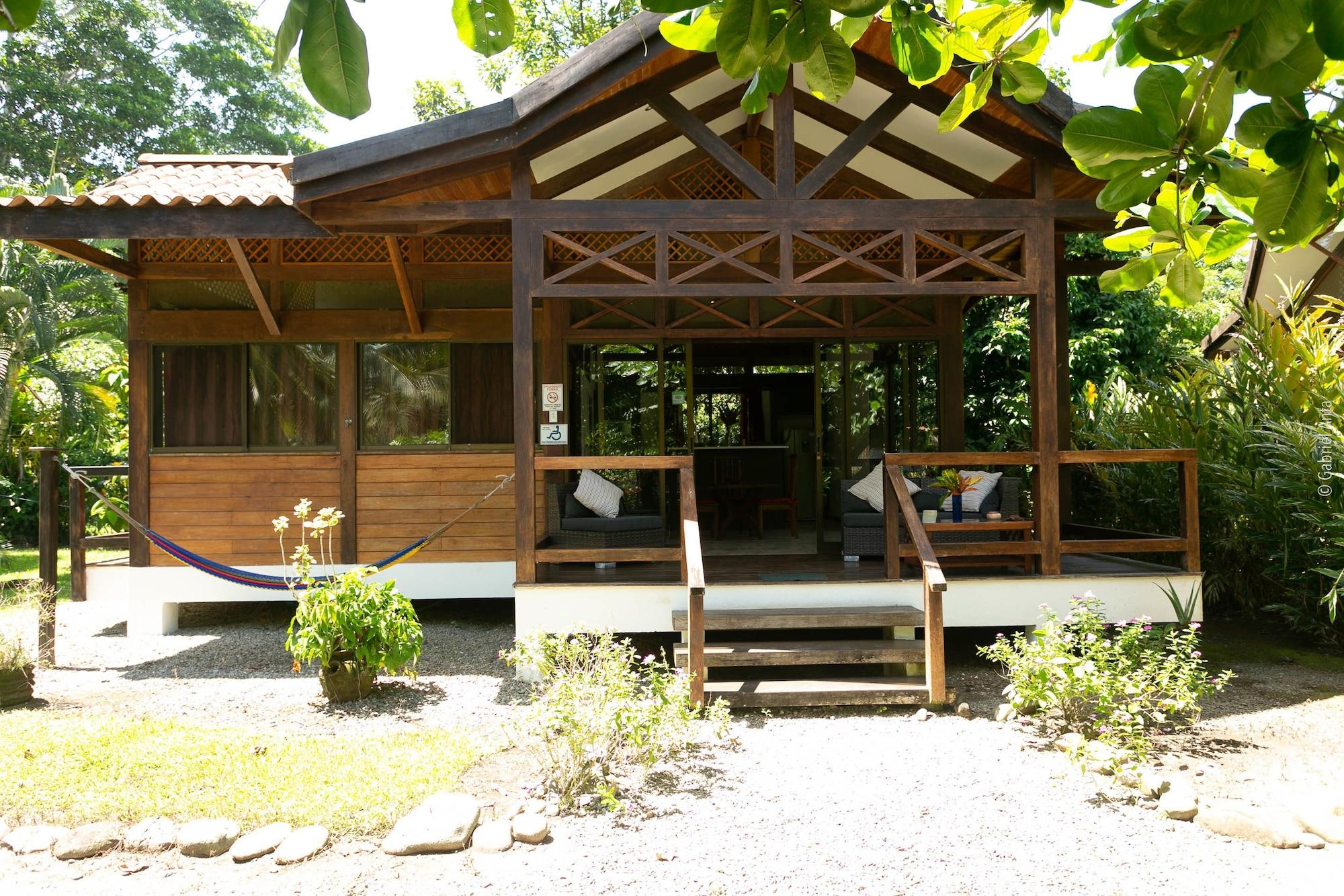 Kenaki Lodge