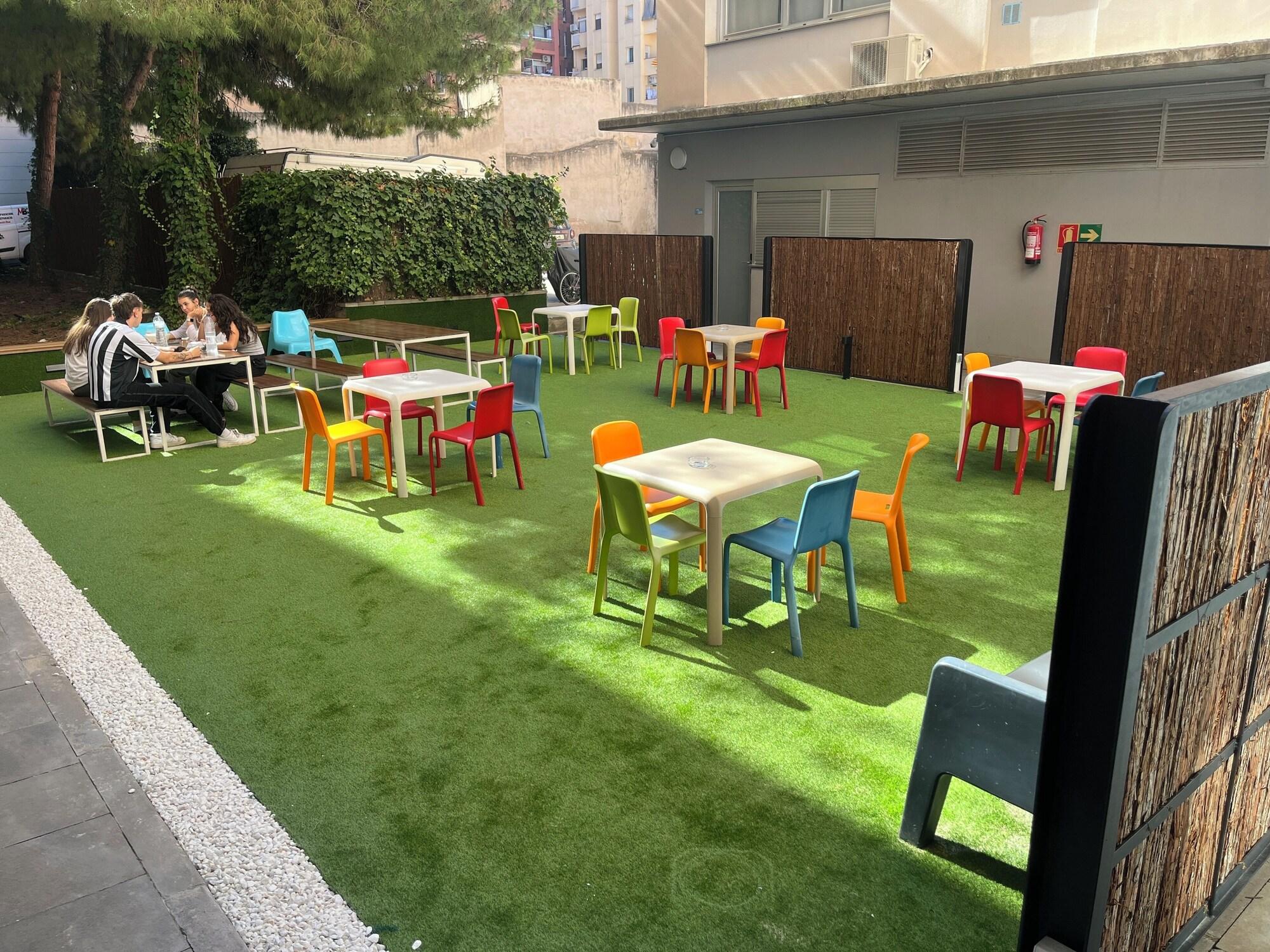 Residencia Universitaria La Ciutadella poză, preț pentru vacanța de la ...