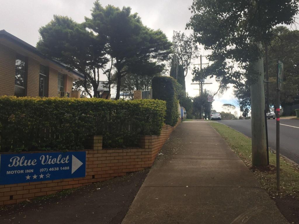 Blue Violet Motor Inn | YONDA