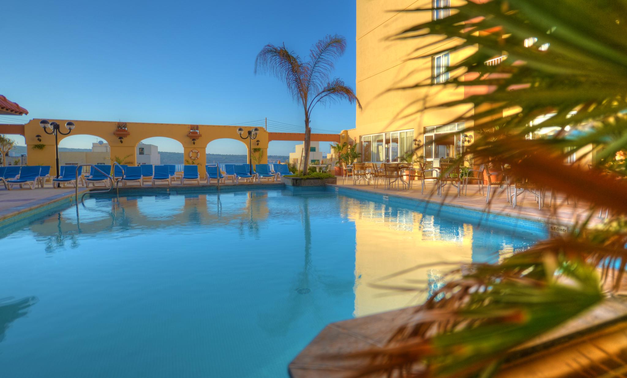 Luna Holiday Complex, Mellieha - Solresor